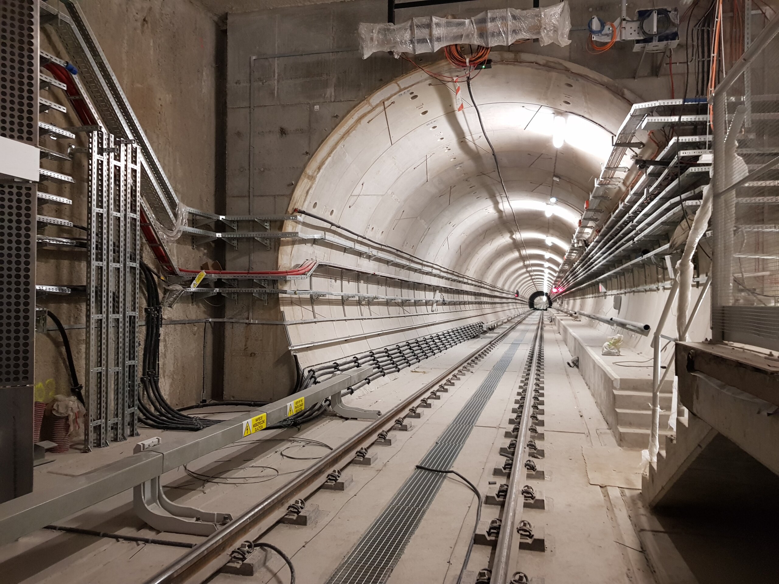 Metro - edilon)(sedra