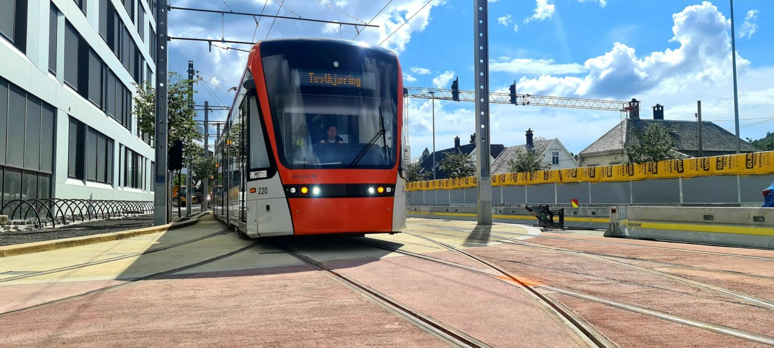 Tram and Light Rail - edilon)(sedra