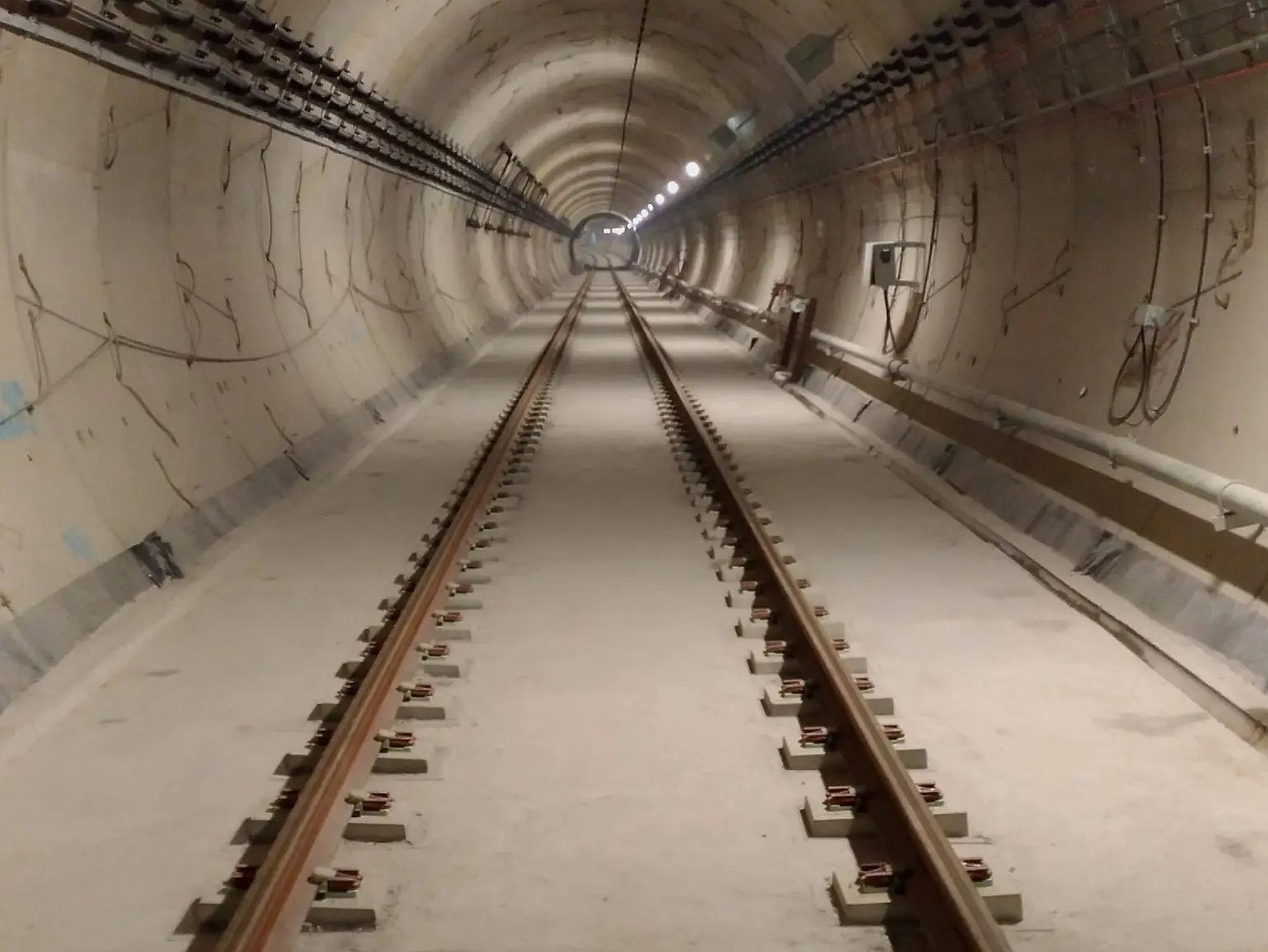 Future-Proof Track for Bucharest Metro Line 5 - edilon)(sedra