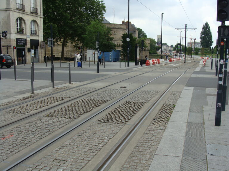 Embedded Rail System - edilon)(sedra