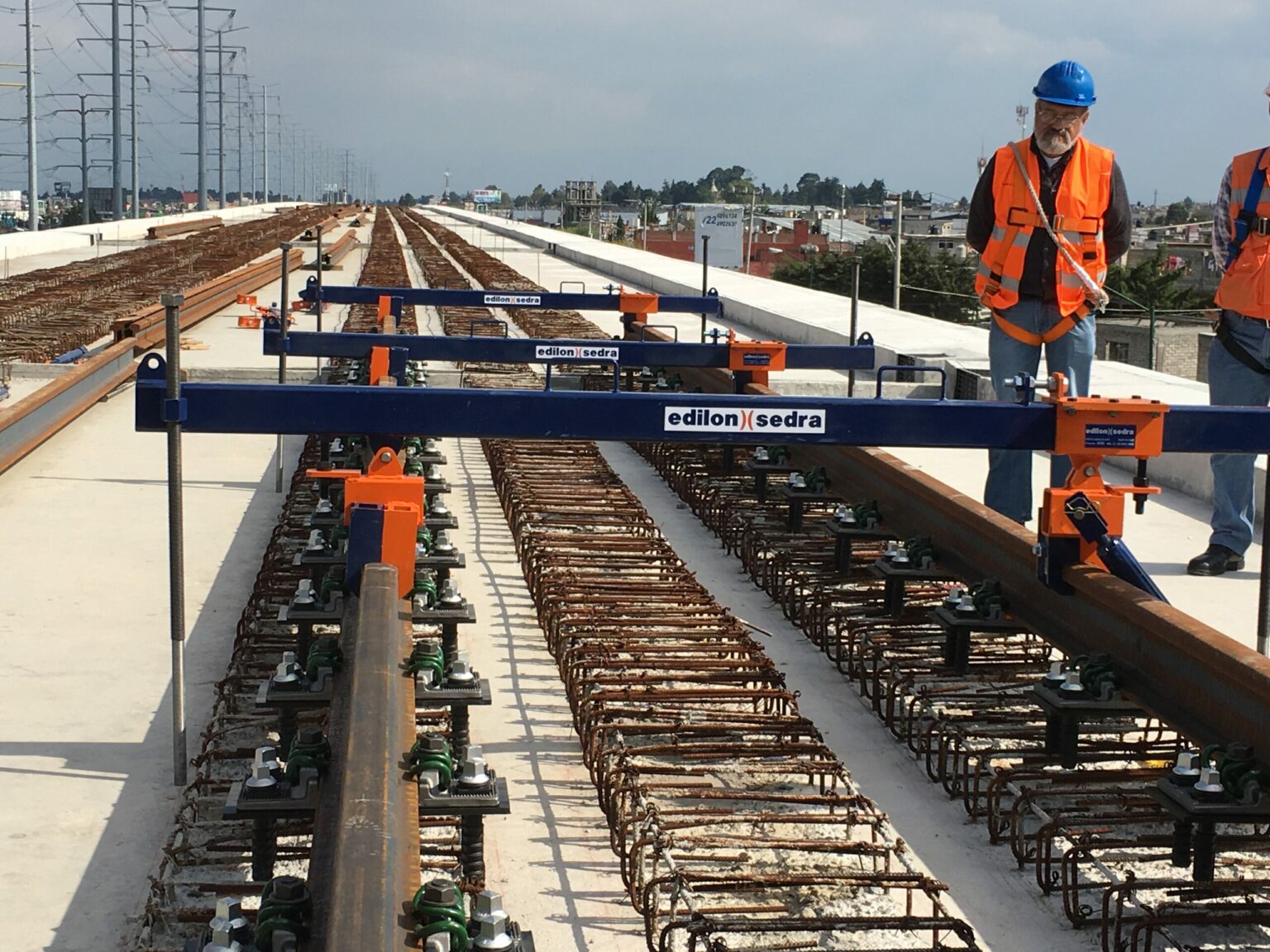 Technical Expertise: e)(s in Toluca's Mega Rail Project - edilon)(sedra