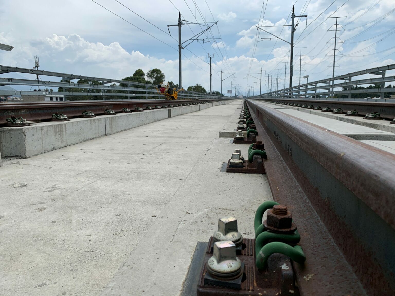 Technical Expertise: e)(s in Toluca's Mega Rail Project - edilon)(sedra