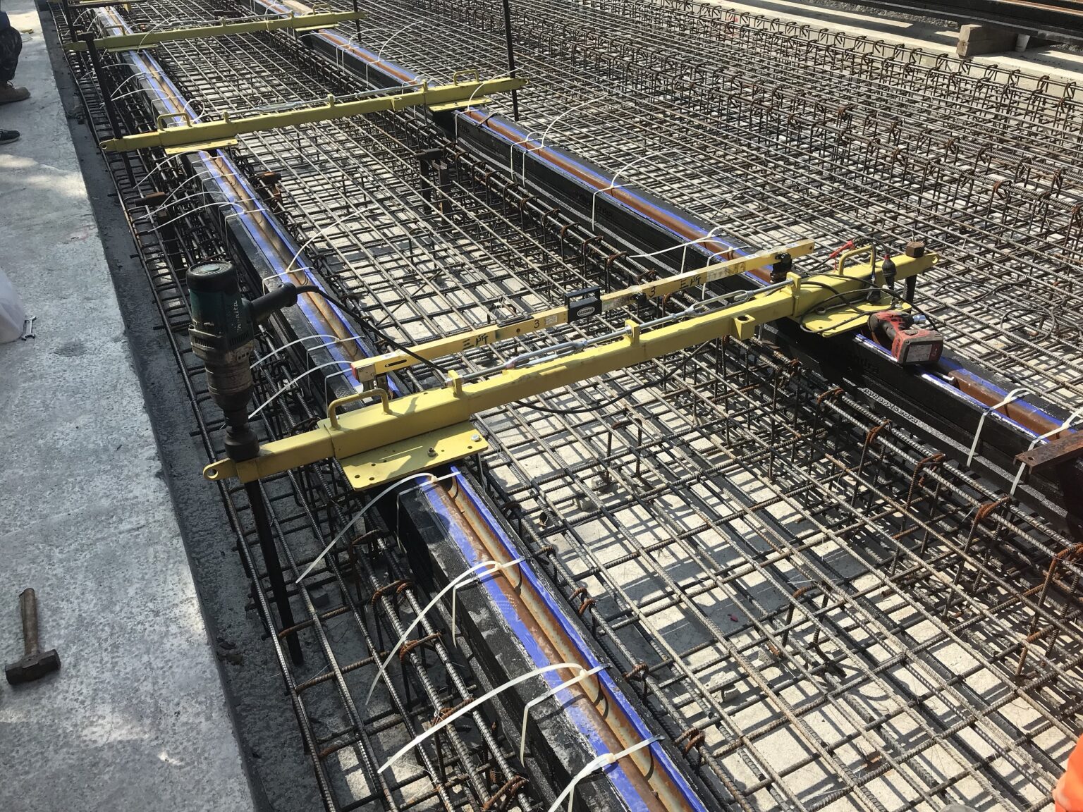 Sistema de vía modular para proyectos de LRT en Taiwán - edilon)(sedra