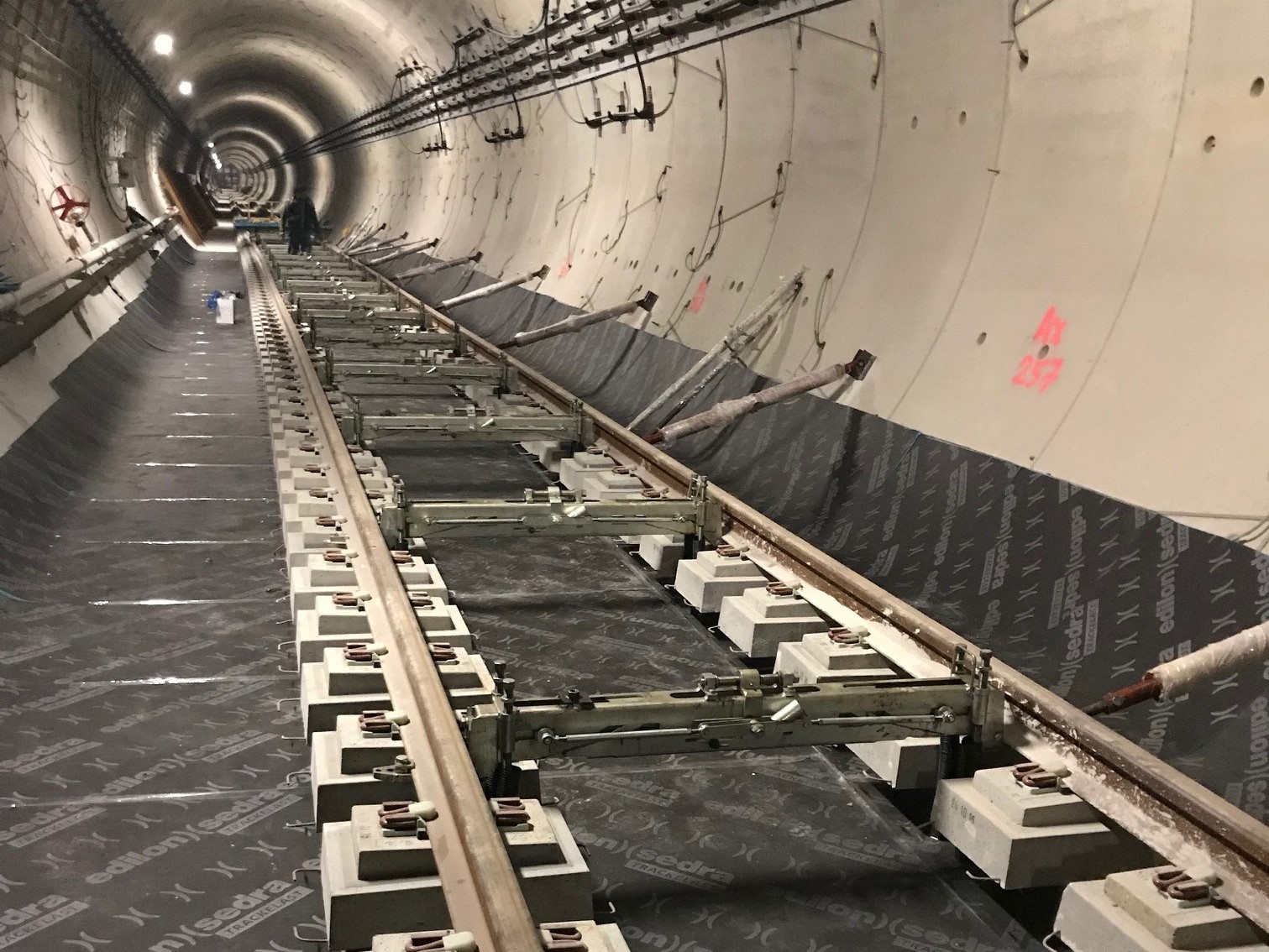 Future-Proof Track for Bucharest Metro Line 5 - edilon)(sedra